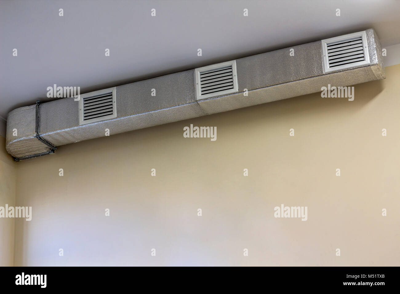 Air duct vent Fotos und Bildmaterial in hoher Auflosung Alamy