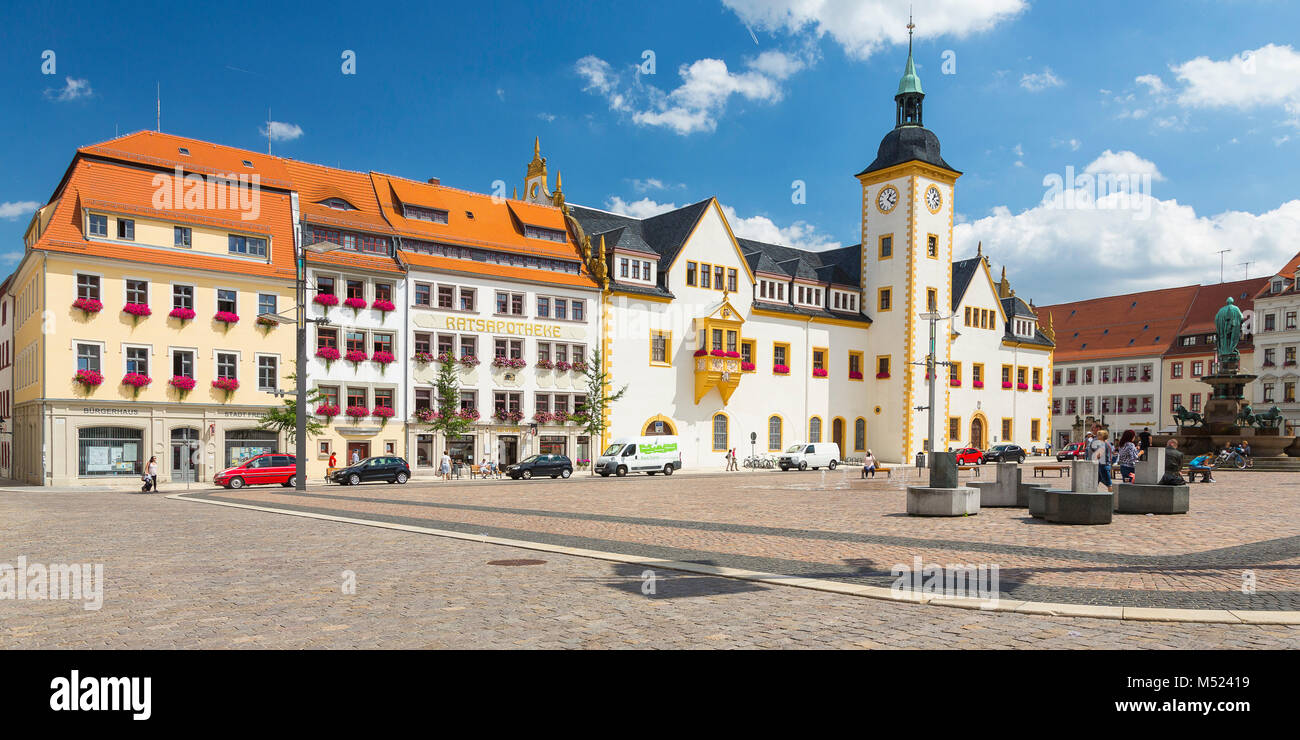 Das historische Rathaus am Obermarkt in Freiberg, Sachsen, Deutschland ...