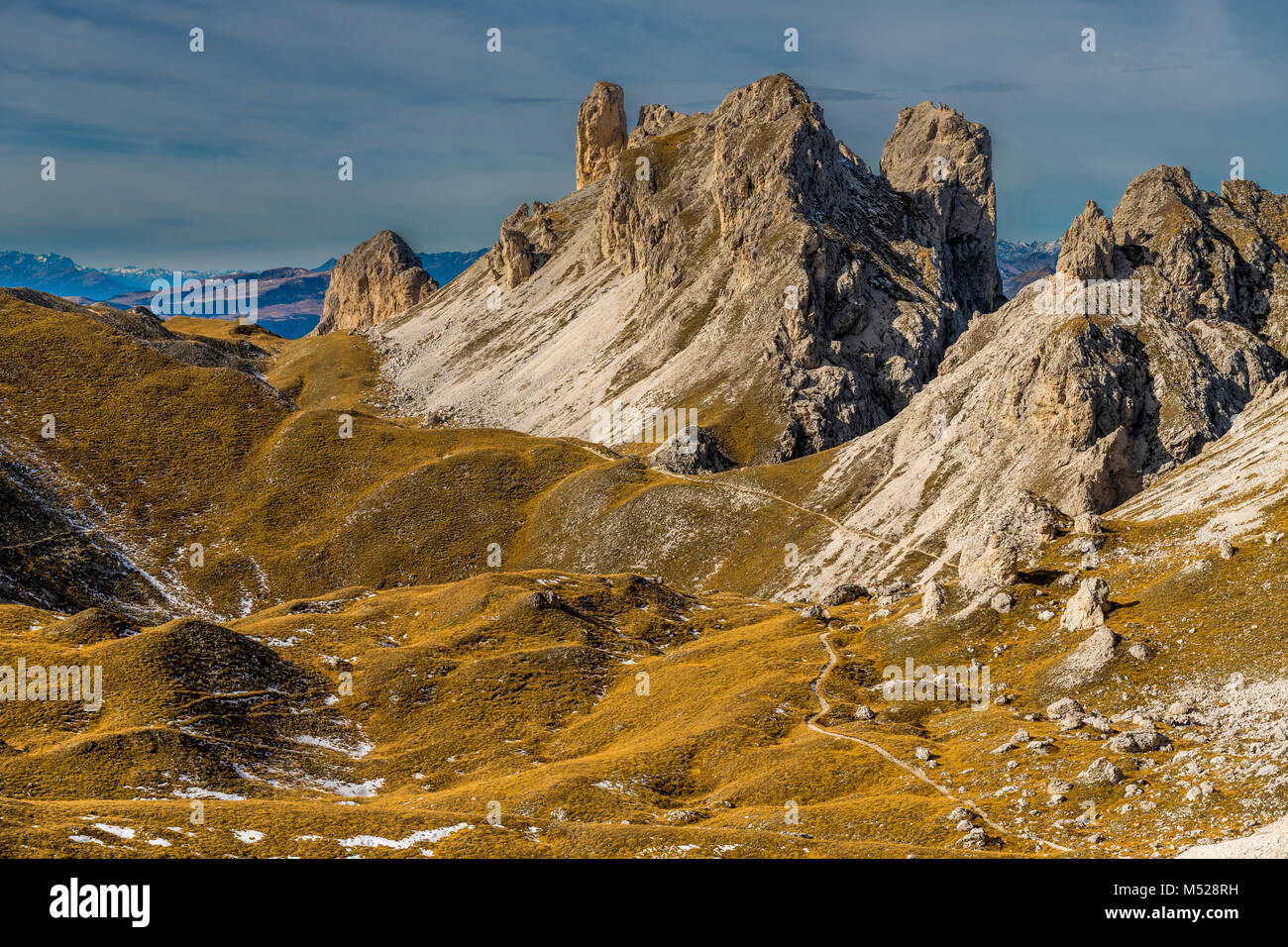Geislerspitzen Berglandschaft Stockfotos und -bilder Kaufen - Alamy