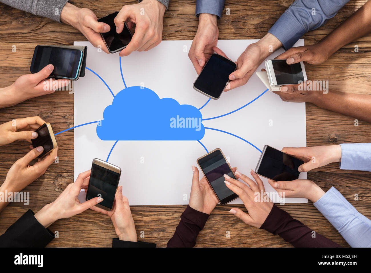 Menschen büro server -Fotos und -Bildmaterial in hoher Auflösung – Alamy