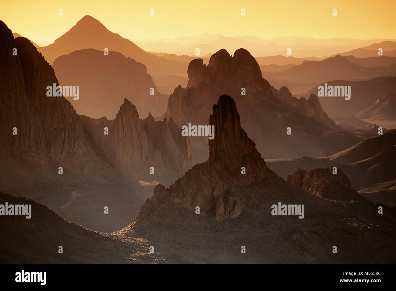 Hoggar Mountains Algeria Stockfotos und -bilder Kaufen - Alamy