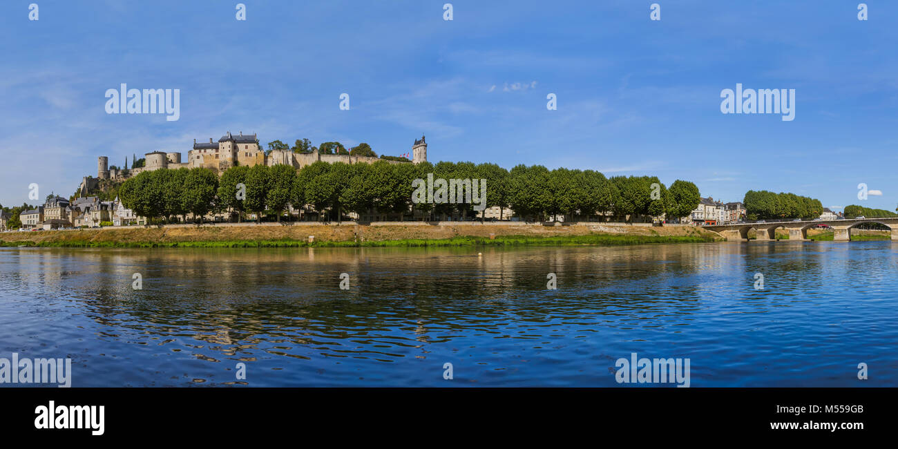 Schloss chinon -Fotos und -Bildmaterial in hoher Auflösung – Alamy