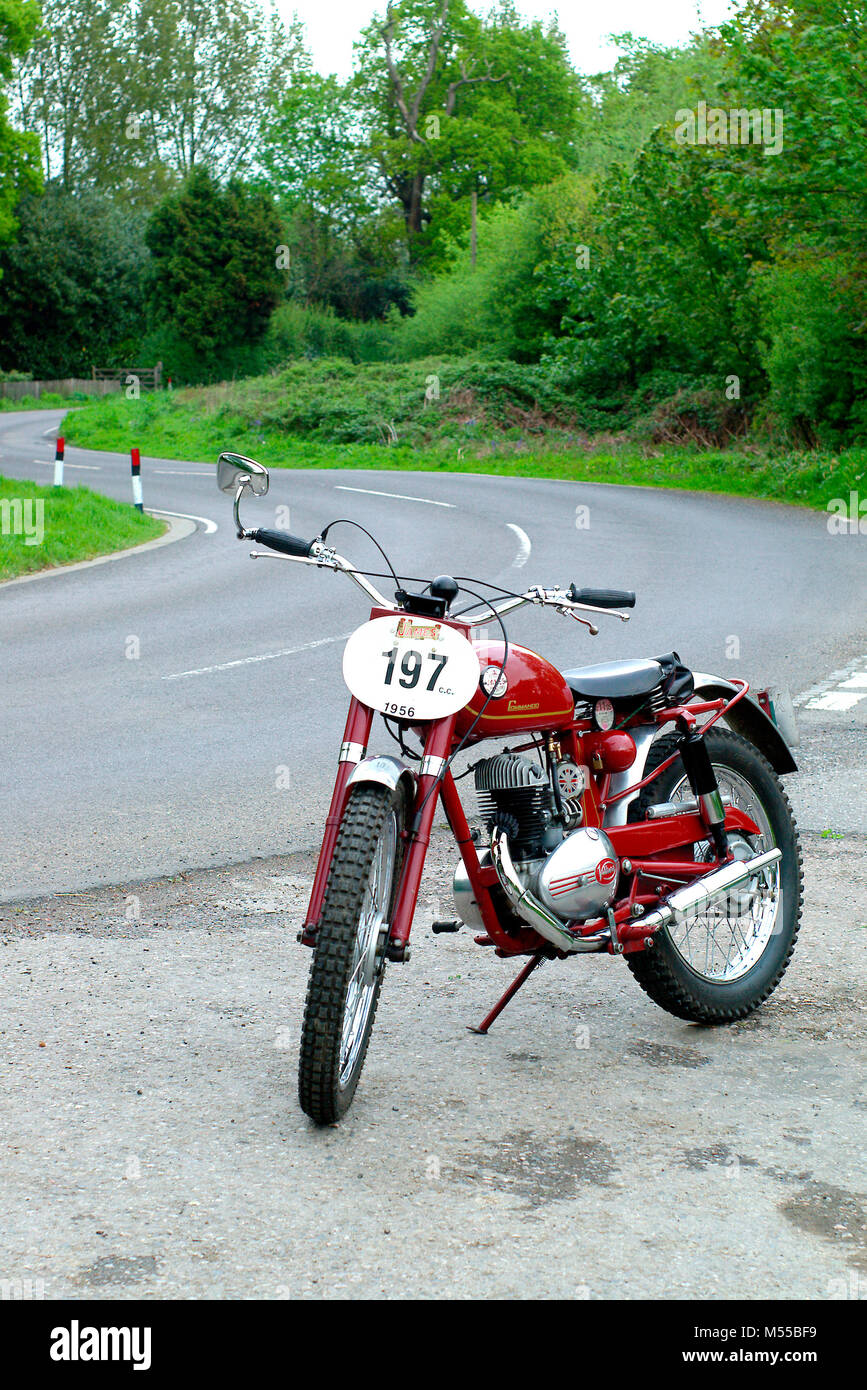 James motorcycle -Fotos und -Bildmaterial in hoher Auflösung – Alamy