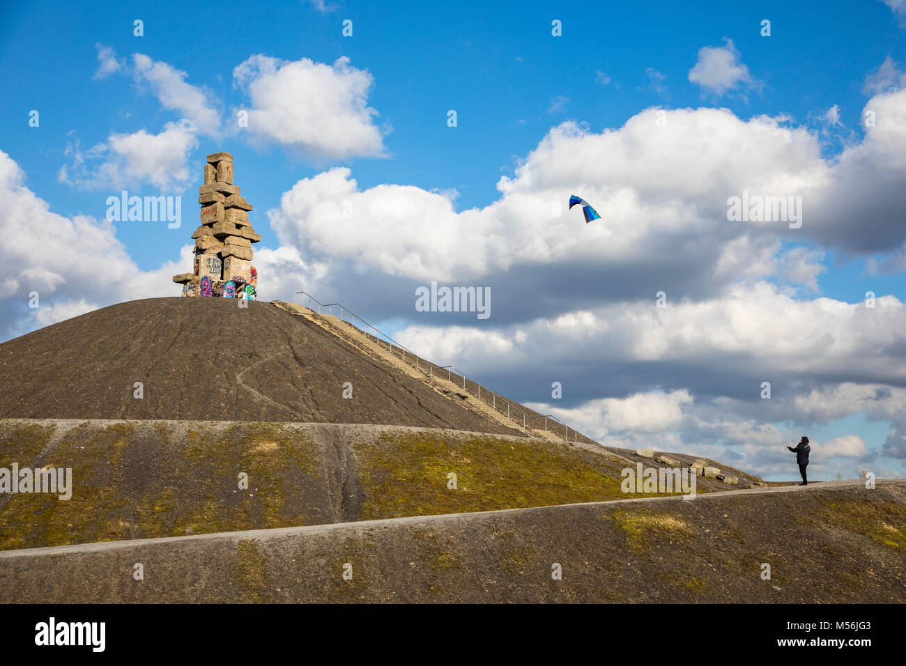 Halde Rheinelbe in Gelsenkirchen, 100 Meter hohen Haufen Berge ...
