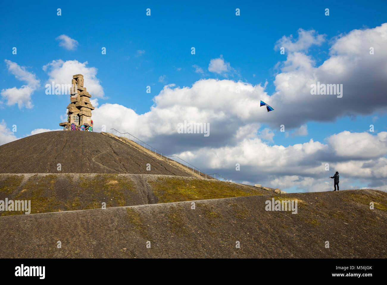Halde Rheinelbe in Gelsenkirchen, 100 Meter hohen Haufen Berge ...