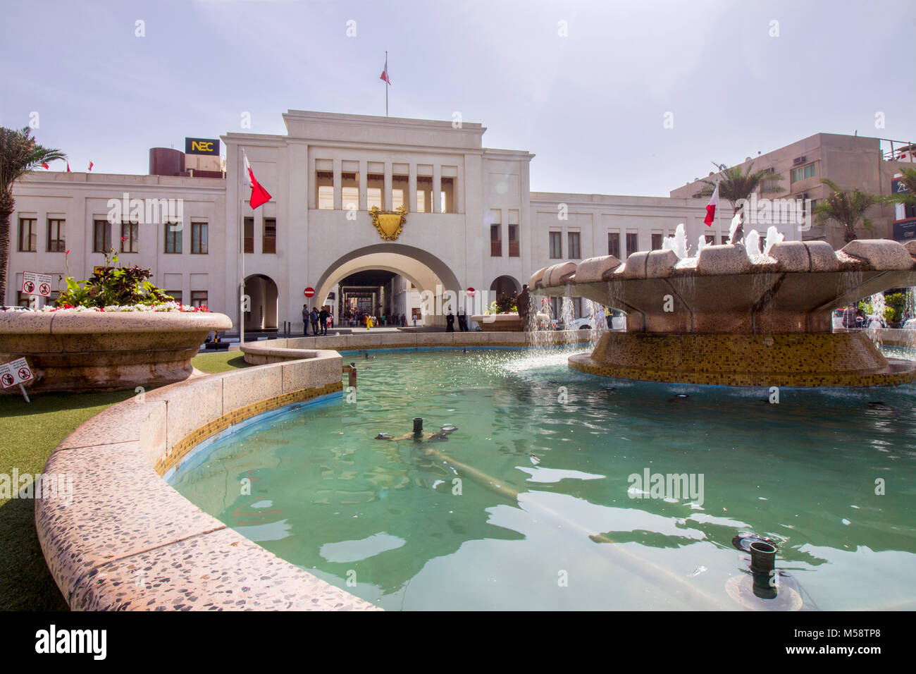 Bab Al Bahrain in Manama ist ein historisches Gebäude und Eingang des ...