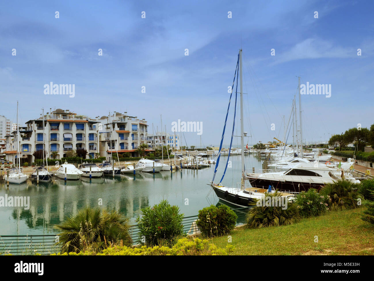 Misano Adriatico Strand, Riviera von Rimini, Emilia Romagna, Italien ...