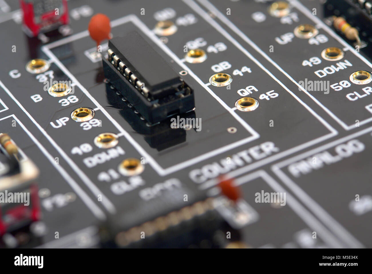 Elektronische bildung -Fotos und -Bildmaterial in hoher Auflösung – Alamy