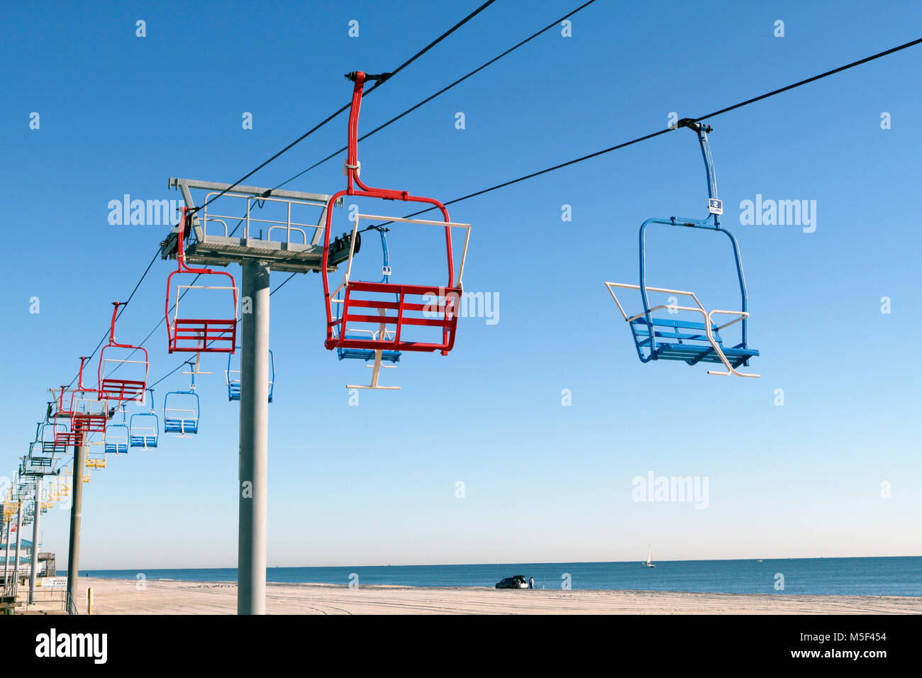 Chair lift -Fotos und -Bildmaterial in hoher Auflösung – Alamy