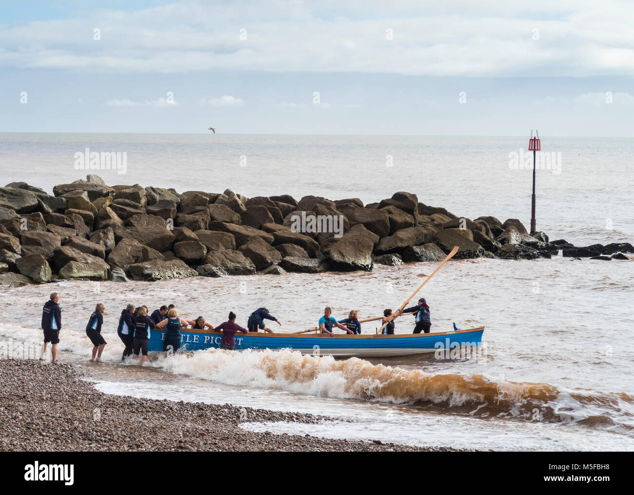 Gig rowing boat -Fotos und -Bildmaterial in hoher Auflösung – Alamy