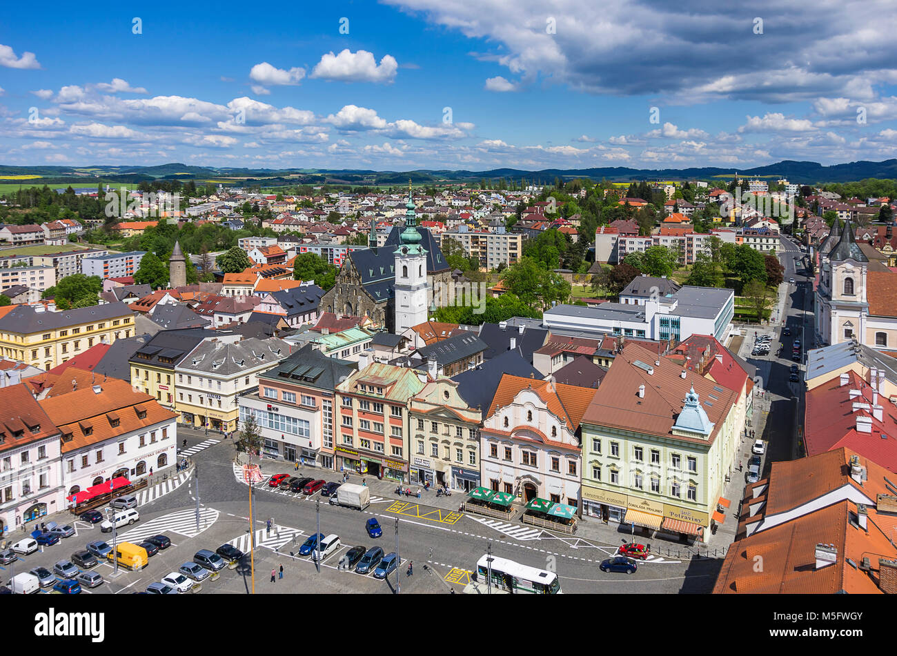Klatovy, Tschechien - Blick über den zentralen Marktplatz und die ...