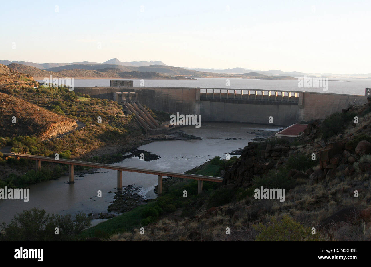 Hydro power dam africa -Fotos und -Bildmaterial in hoher Auflösung – Alamy