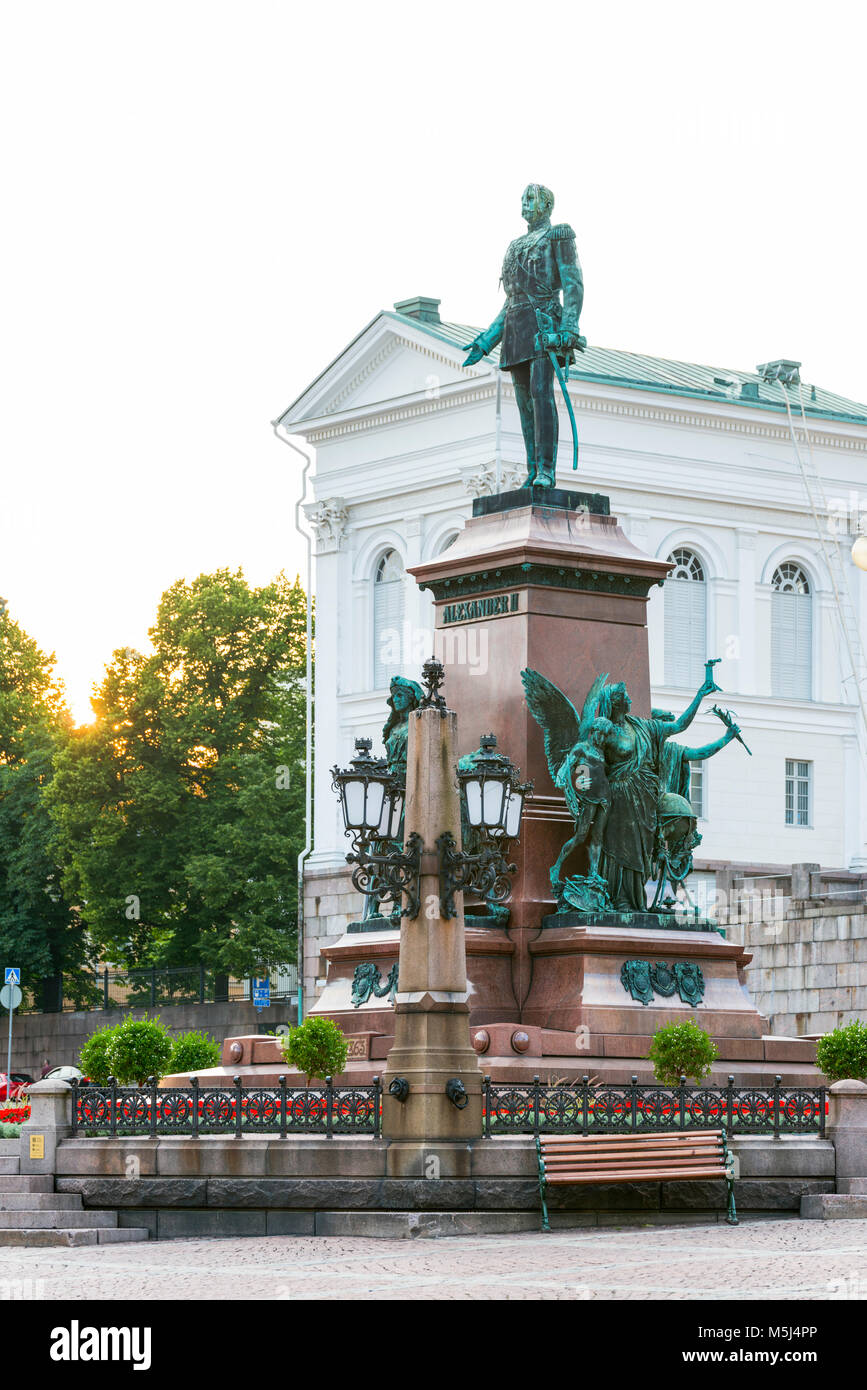 Statue des russischen zaren alexander ii -Fotos und -Bildmaterial in ...