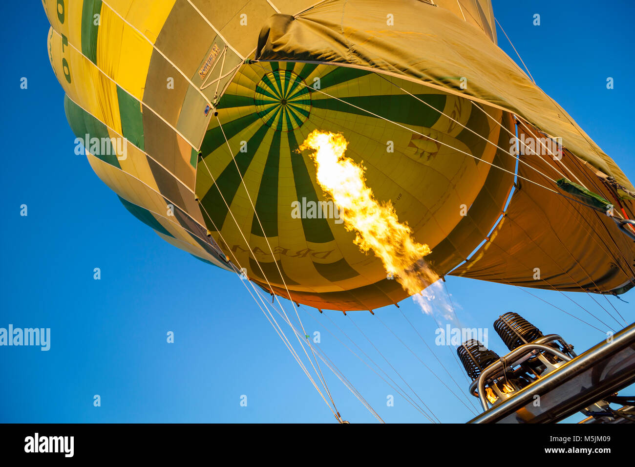 Gasbrenner gelbe flamme -Fotos und -Bildmaterial in hoher Auflösung – Alamy