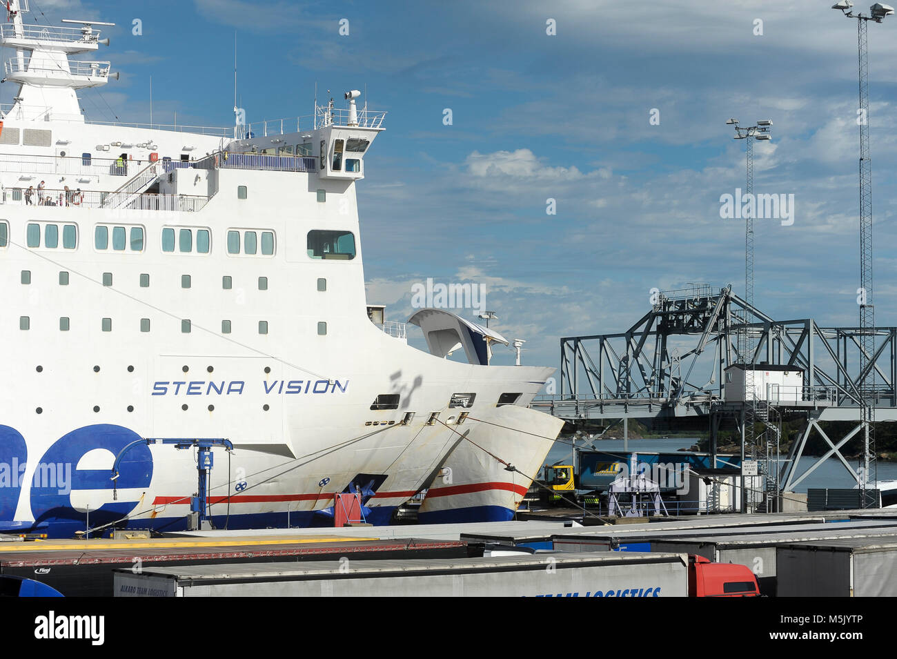 Lkw in die cruiseferry MS Stena Vision auf Karlskrona-Gdynia (Polen ...