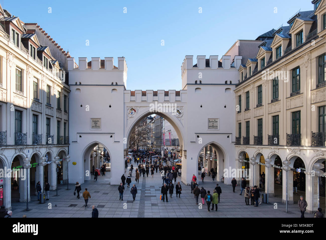 In Neuhauser Strasse Stockfotos & In Neuhauser Strasse Bilder - Alamy