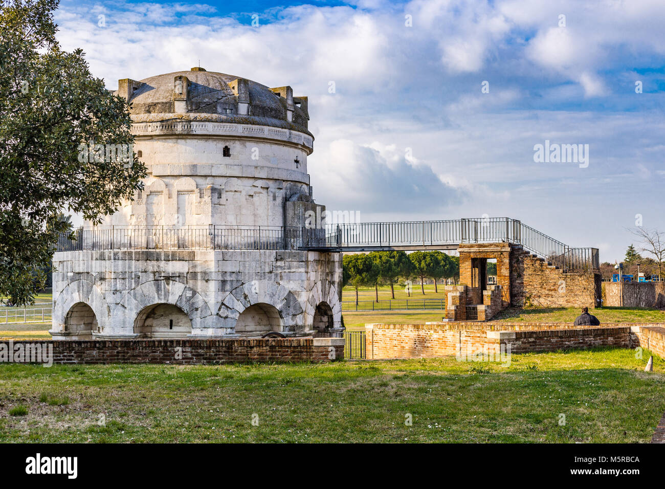 Mausoleum von theoderik -Fotos und -Bildmaterial in hoher Auflösung – Alamy