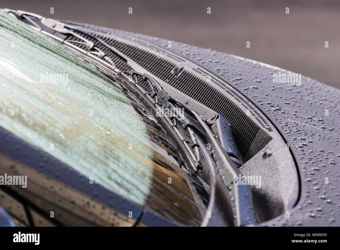 Die scheibenwischer -Fotos und -Bildmaterial in hoher Auflösung – Alamy