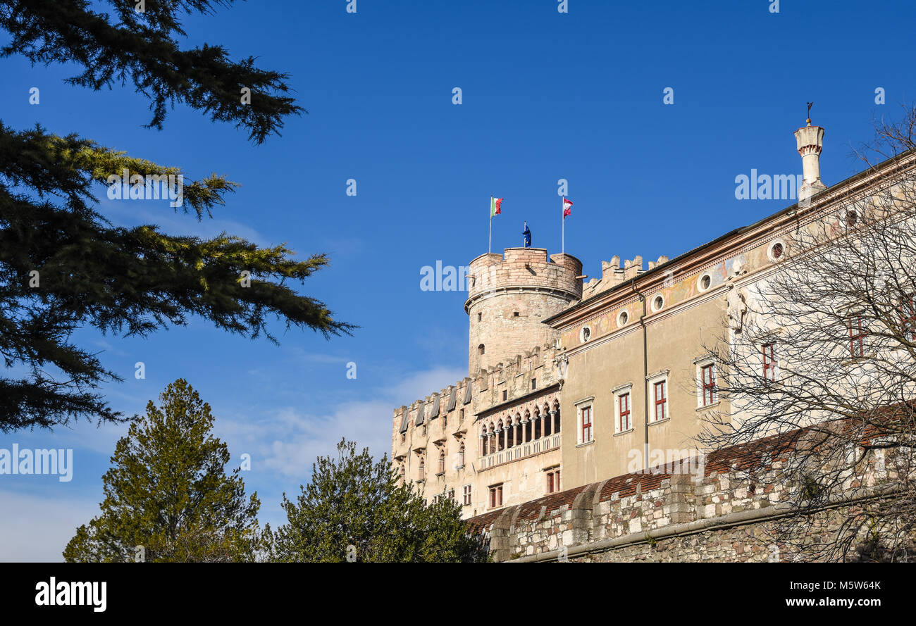 Schloss von buonconsiglio -Fotos und -Bildmaterial in hoher Auflösung ...