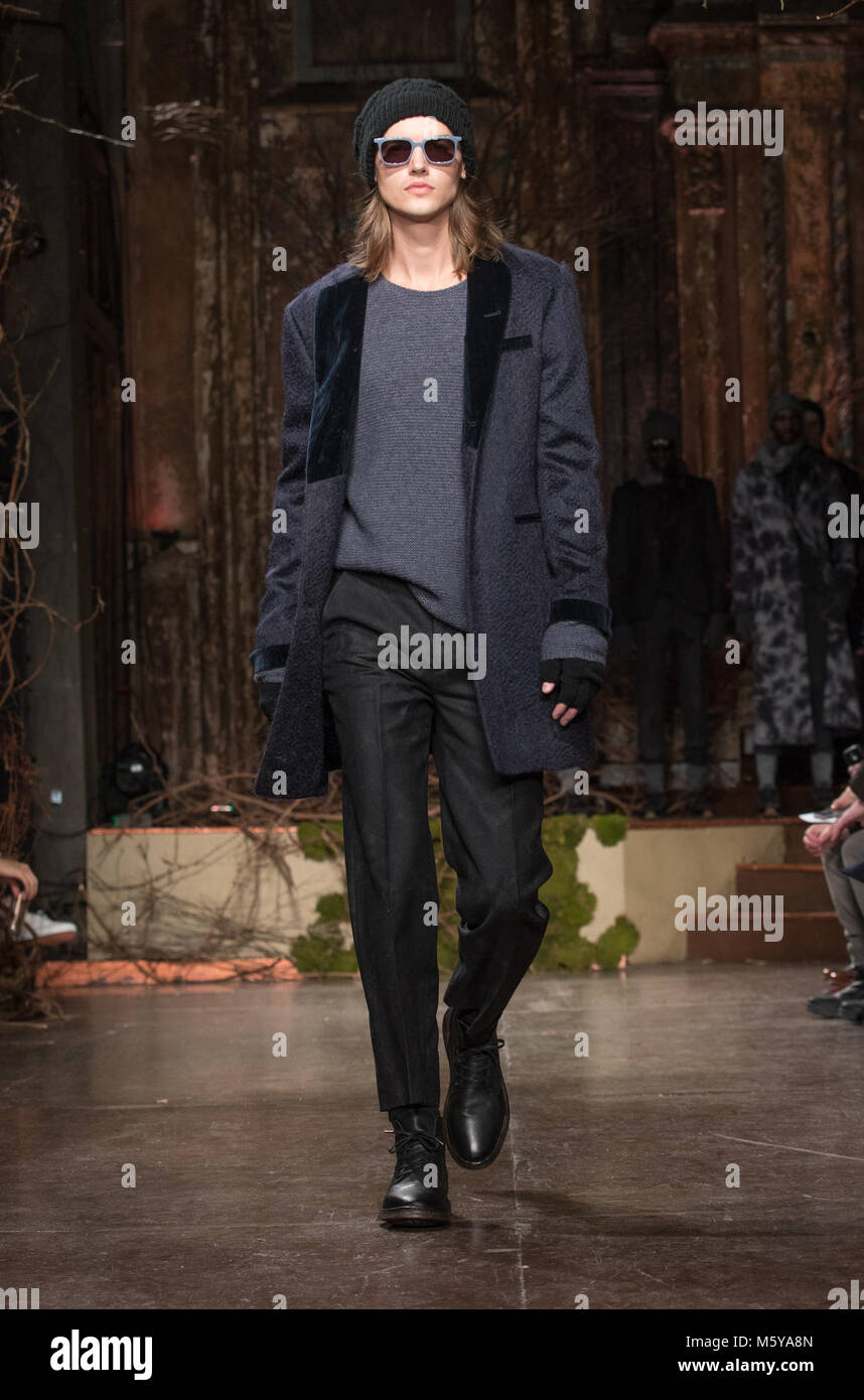New York Fashion Week Herbst/Winter 2018 - John Varvatos - Catwalk mit ...