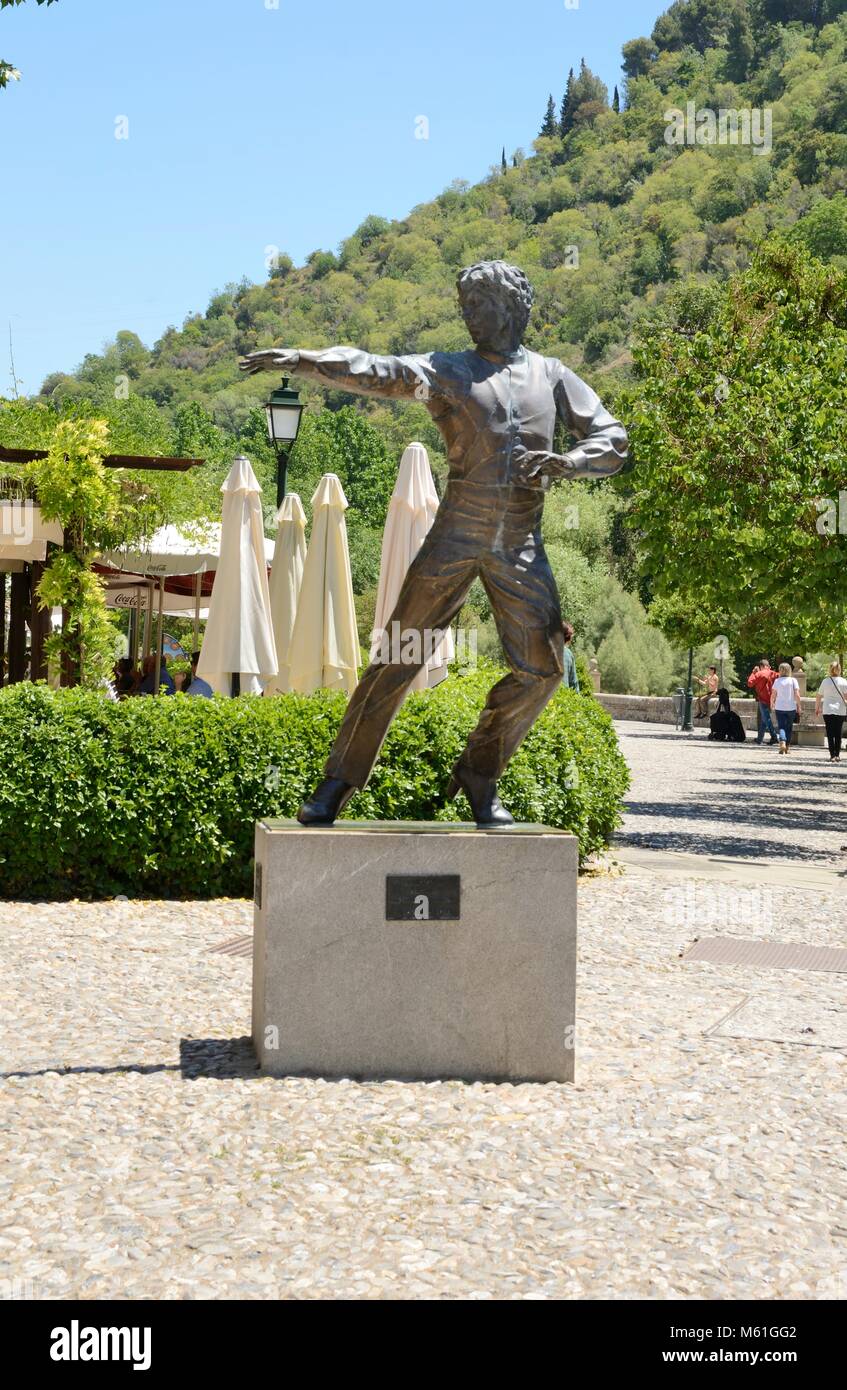 Statue, die Tänzer Mario Maya auf der Fahrt die Sad in Granada ...