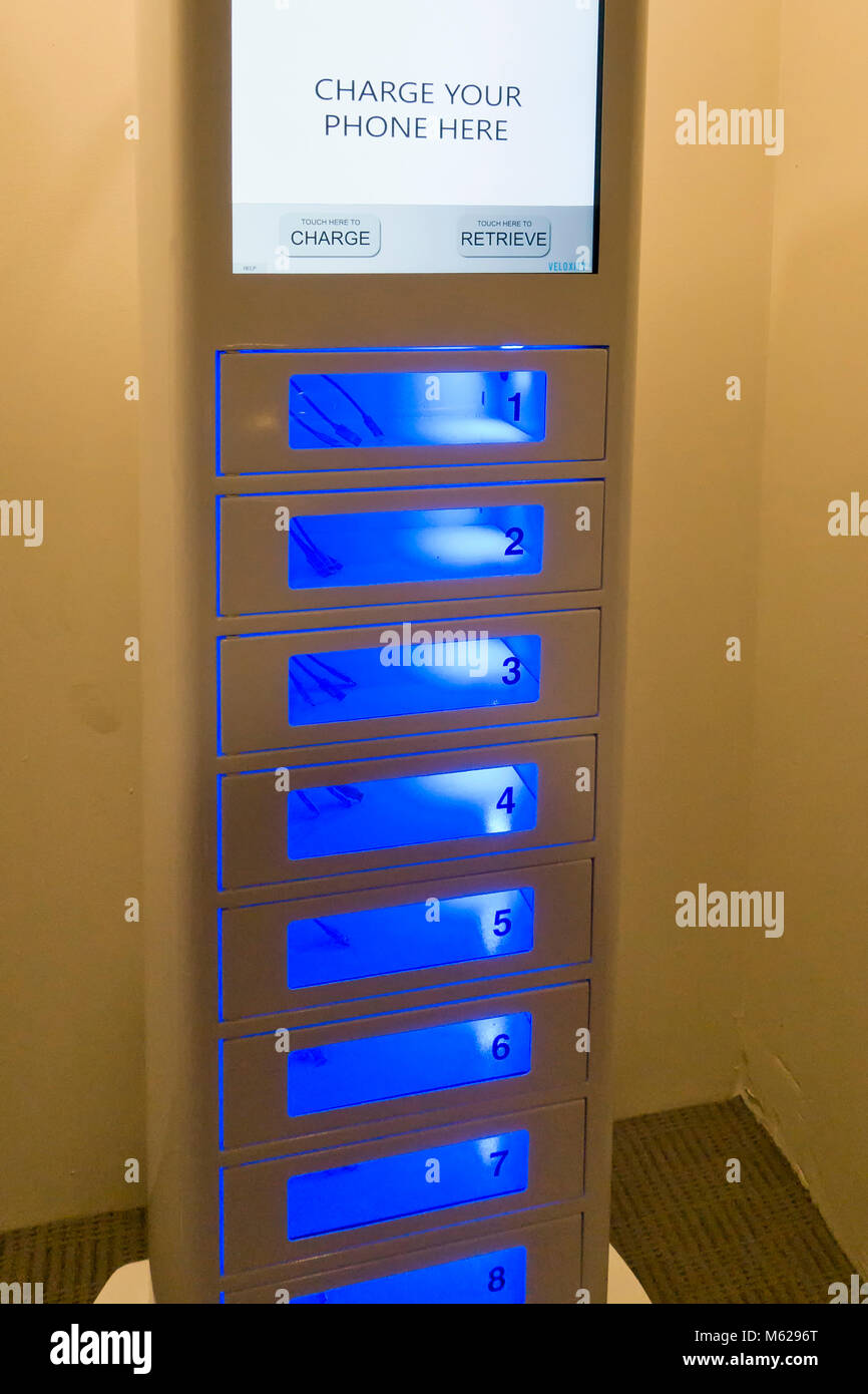 öffentliche telefonstation -Fotos und -Bildmaterial in hoher Auflösung ...