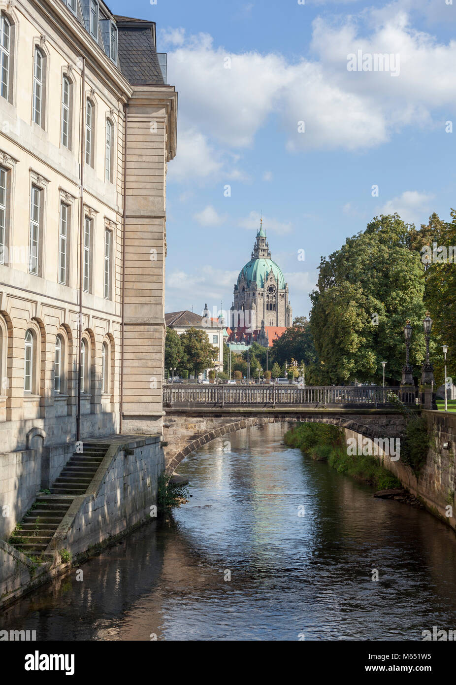 Leine castle -Fotos und -Bildmaterial in hoher Auflösung – Alamy