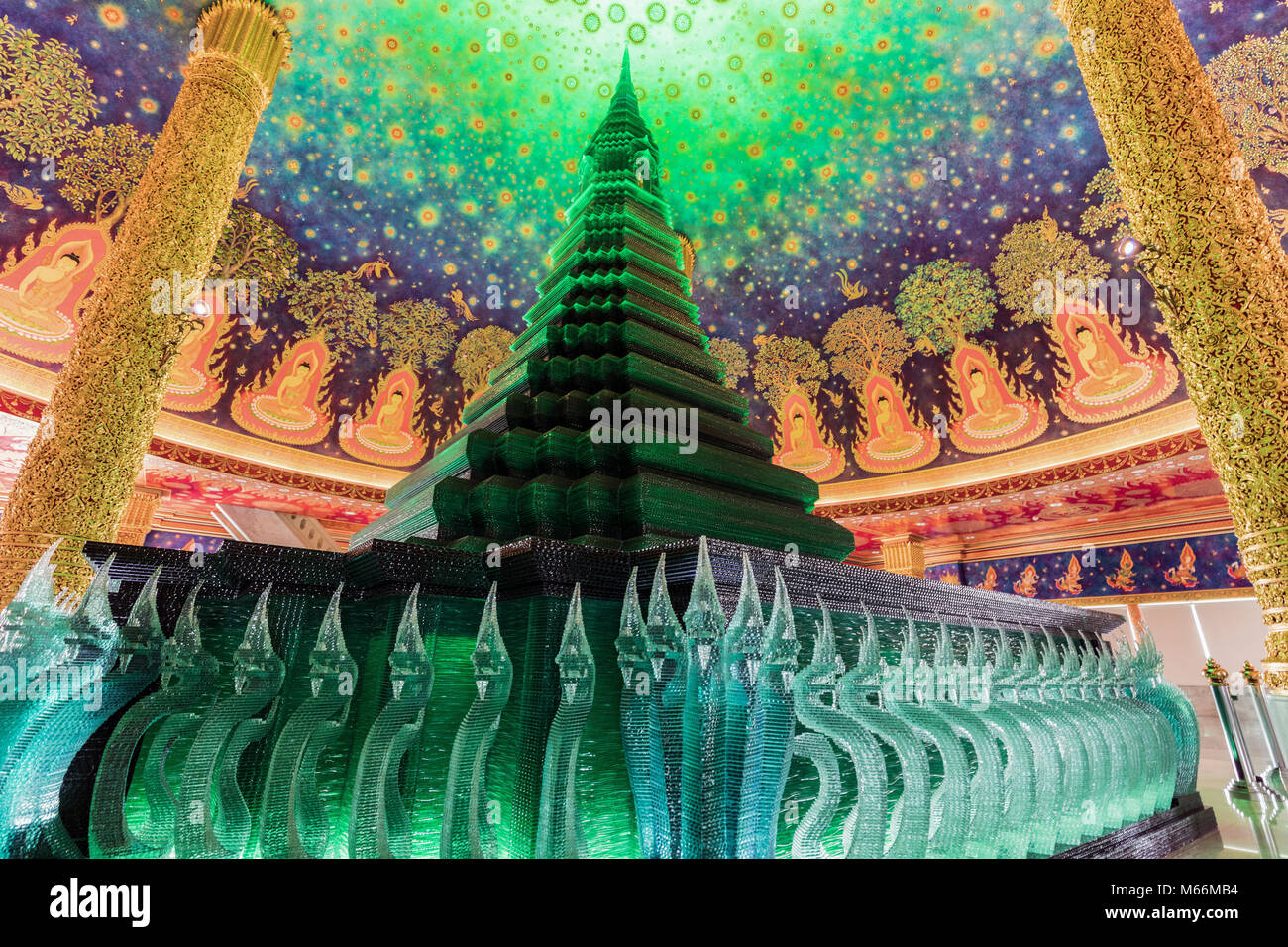 Wat paknam bhasi charoen -Fotos und -Bildmaterial in hoher Auflösung ...