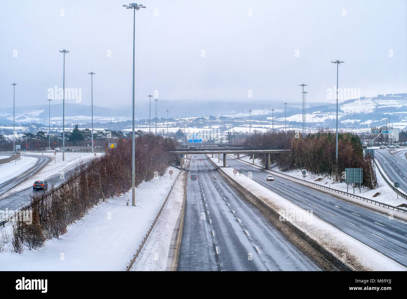 Irland autobahn schnee -Fotos und -Bildmaterial in hoher Auflösung – Alamy