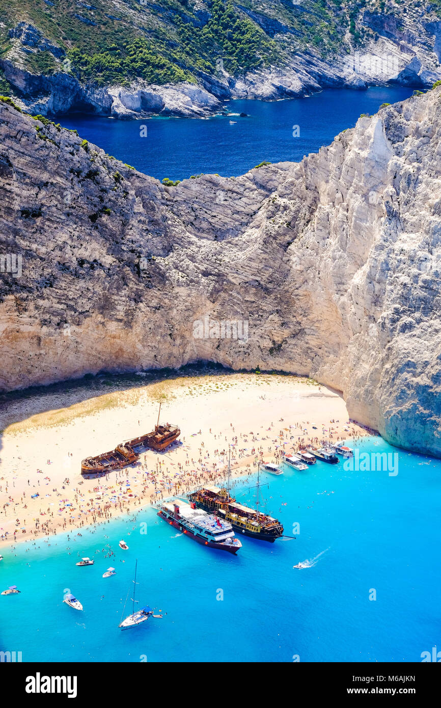 Boote schiffswrack strand zakynthos insel -Fotos und -Bildmaterial in hoher Auflösung – Alamy