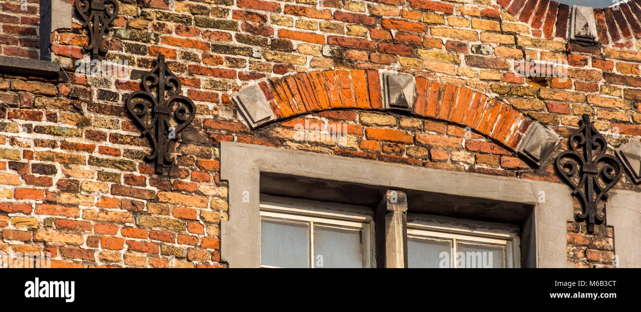 Altes schmiedeeisernes gitter oder gitter -Fotos und -Bildmaterial in ...