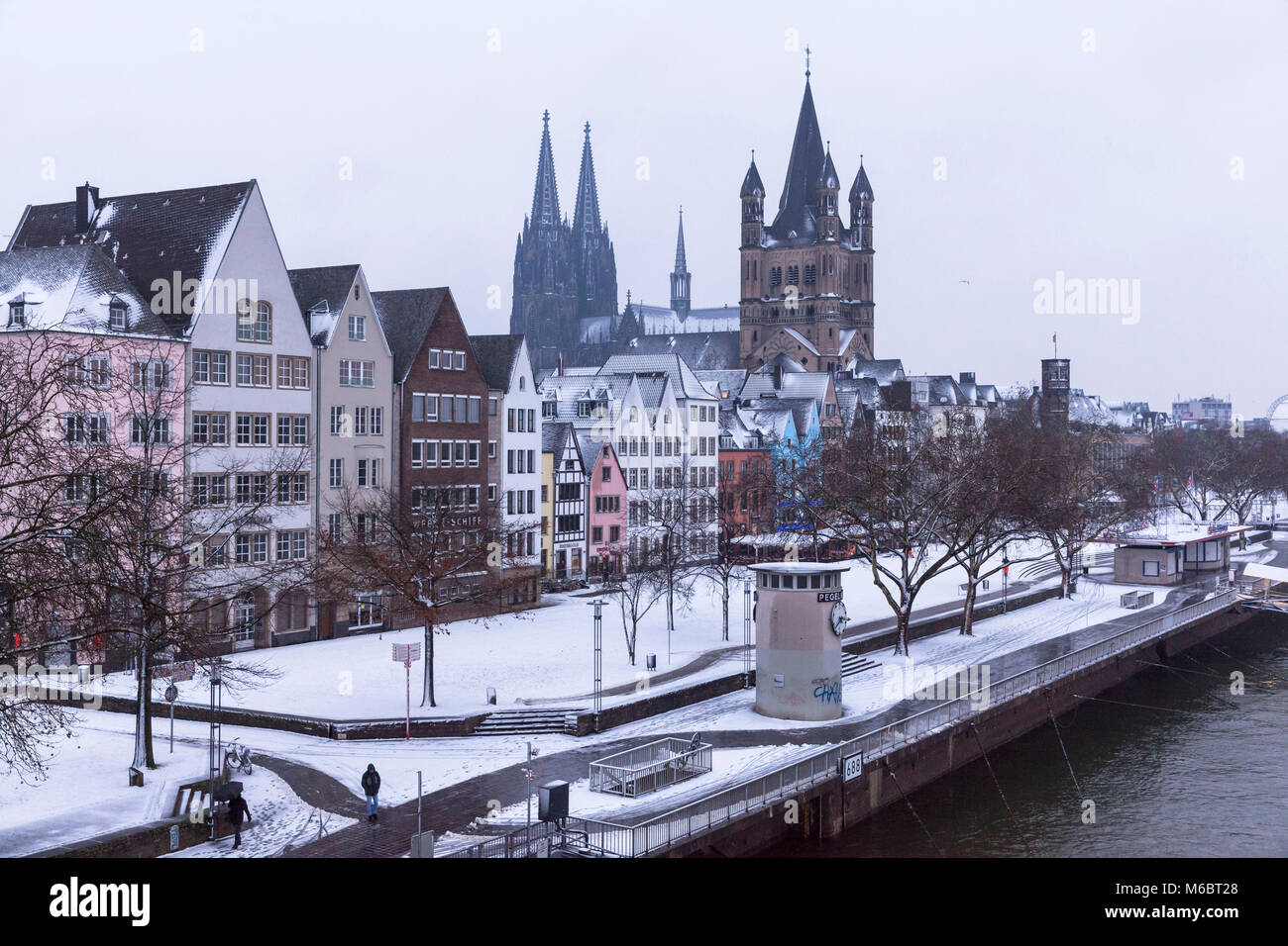 Deutschland, Köln, Häuser in der Altstadt an der Frankenwerft, die ...