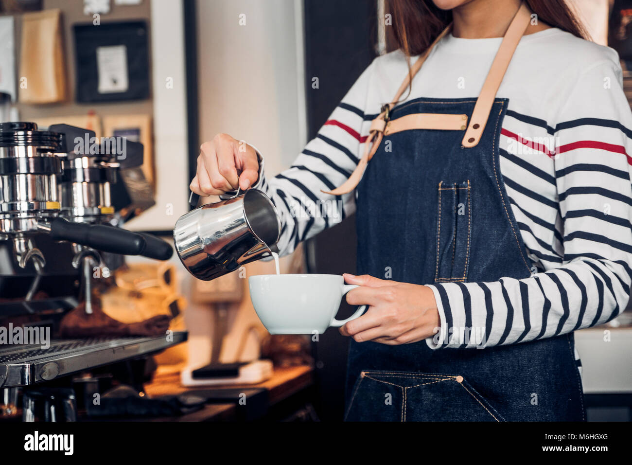 Milch Service Stockfotos und -bilder Kaufen - Alamy