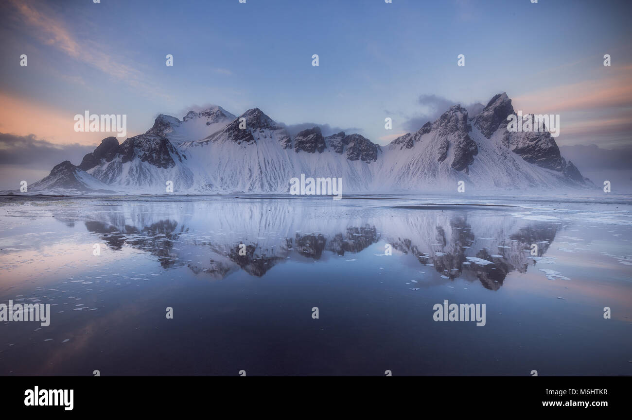 Stokksnes strand -Fotos und -Bildmaterial in hoher Auflösung – Alamy