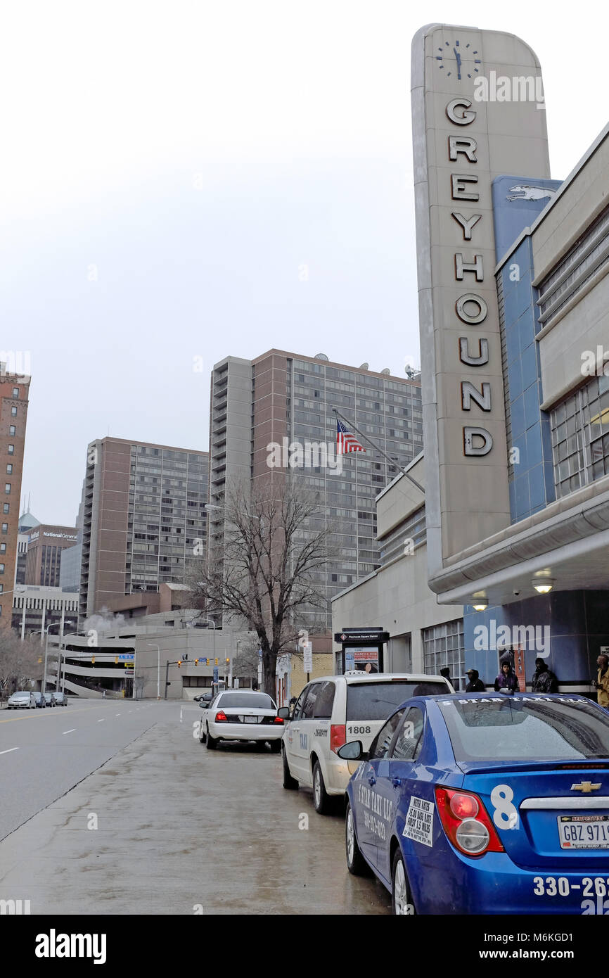 Cleveland, ohio greyhound busterminal -Fotos und -Bildmaterial in hoher ...
