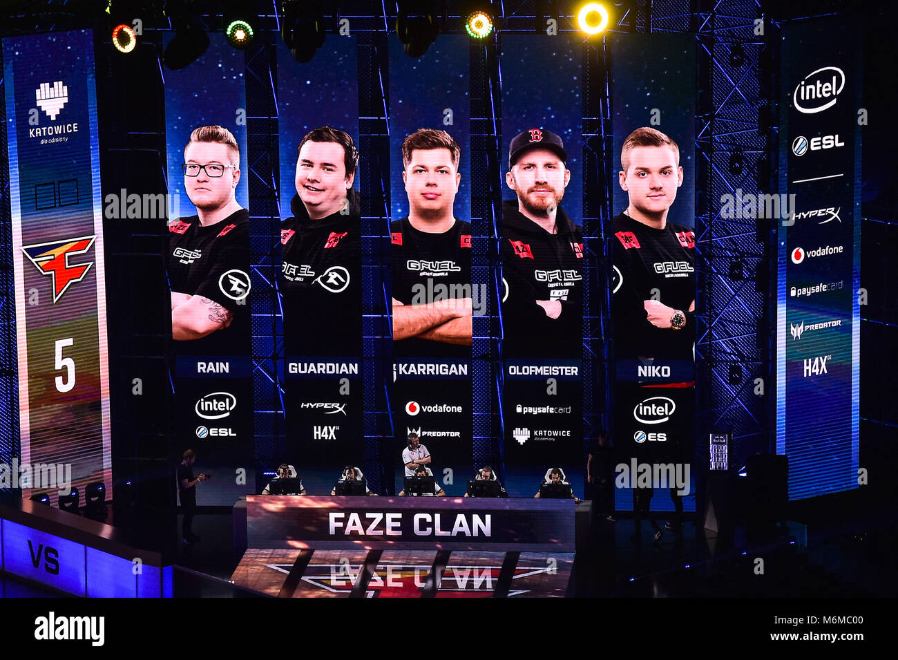 KATOWICE, Polen - MÄRZ 03: Team FaZe Clan während Counter-Strike ...