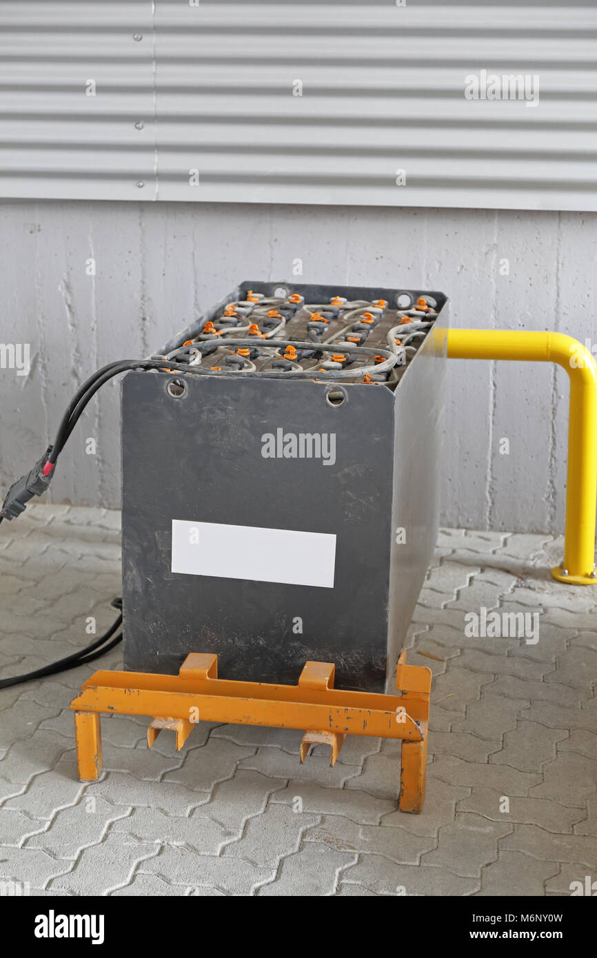 Lead acid battery -Fotos und -Bildmaterial in hoher Auflösung – Alamy