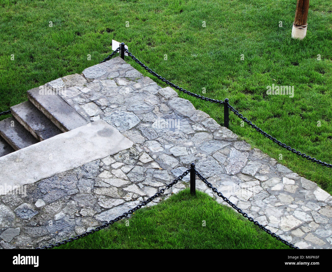 Bifurkation einen Pfad im Park Stockfotografie - Alamy