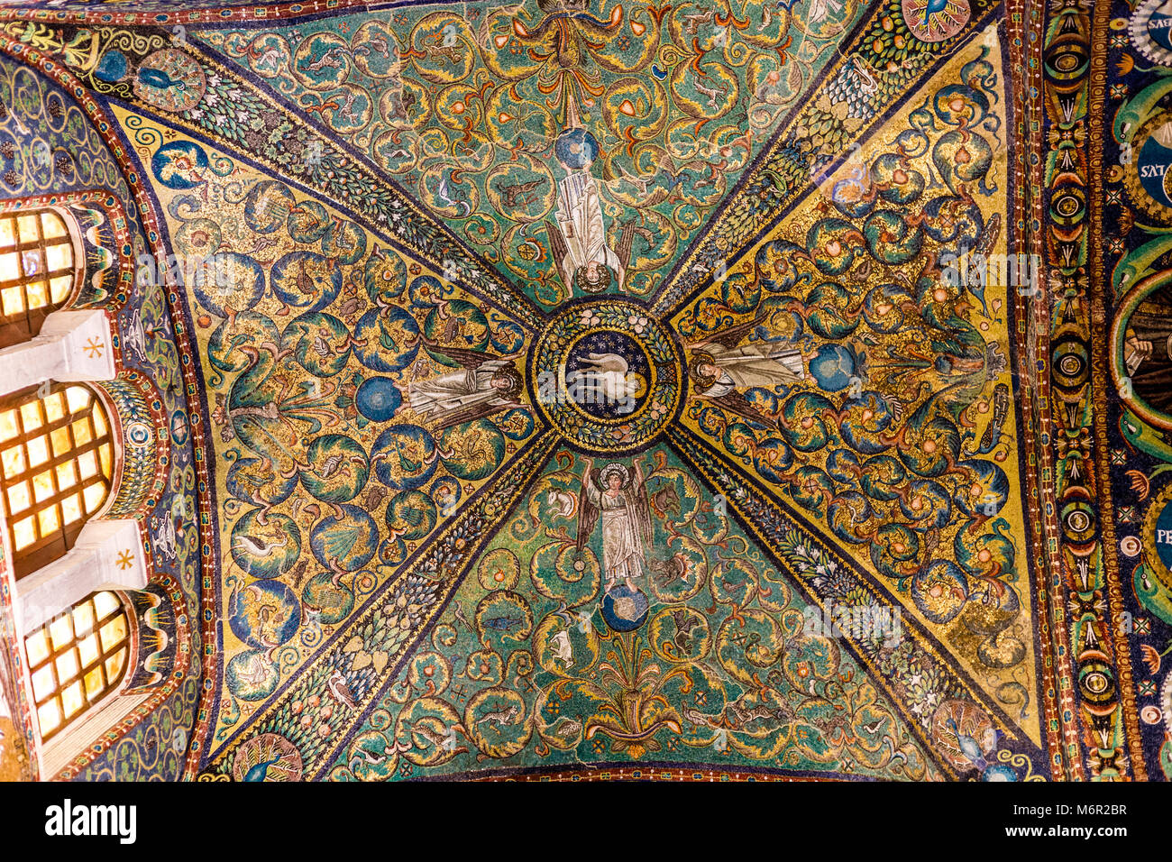 Byzantinische mosaiken in der basilika von san vitale -Fotos und -Bildmaterial in hoher ...