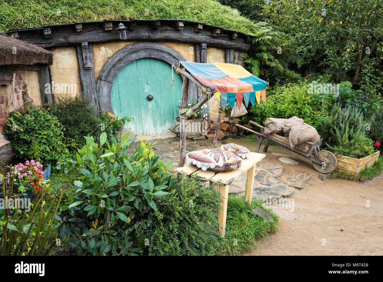 Hobbit Häuser, hobbiton Movie, Matamata, North Island, Neuseeland ...