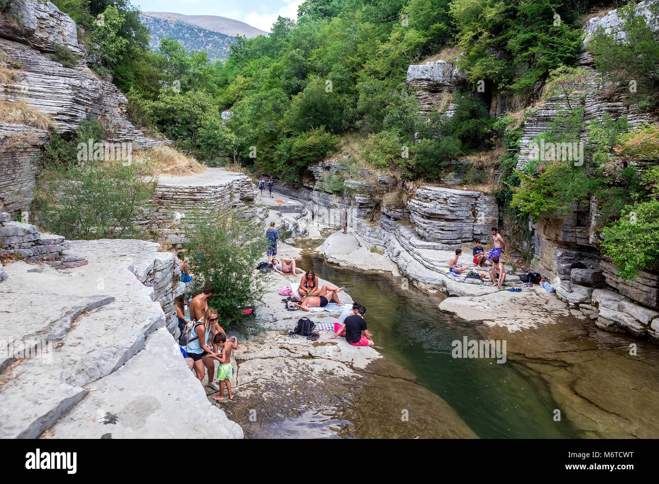 Megalo papingo -Fotos und -Bildmaterial in hoher Auflösung – Alamy