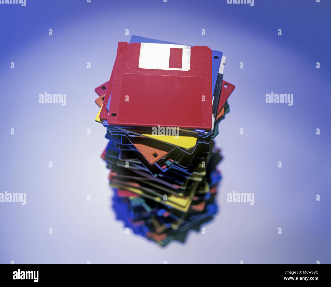 Historische computertechnik -Fotos und -Bildmaterial in hoher Auflösung ...