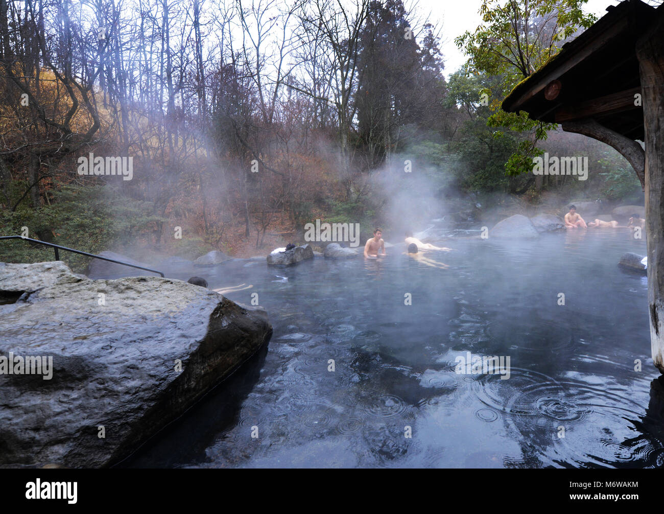 Das Riverside Yamamizuki Rotenburo (Outdoor Thermalbad) in Kurokawa ...