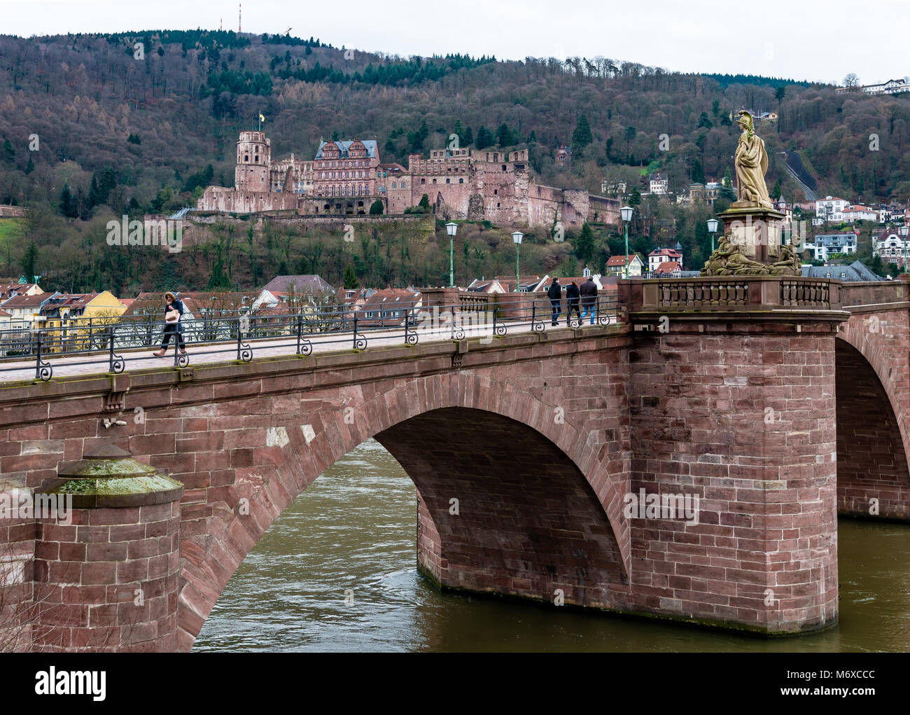 Heidelberg castle tourist -Fotos und -Bildmaterial in hoher Auflösung – Alamy