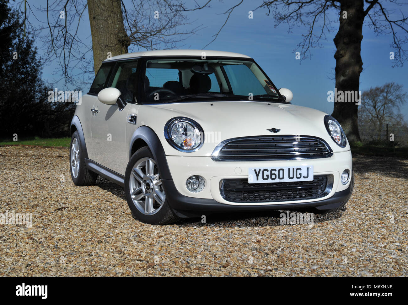 Premium kleinwagen -Fotos und -Bildmaterial in hoher Auflösung – Alamy