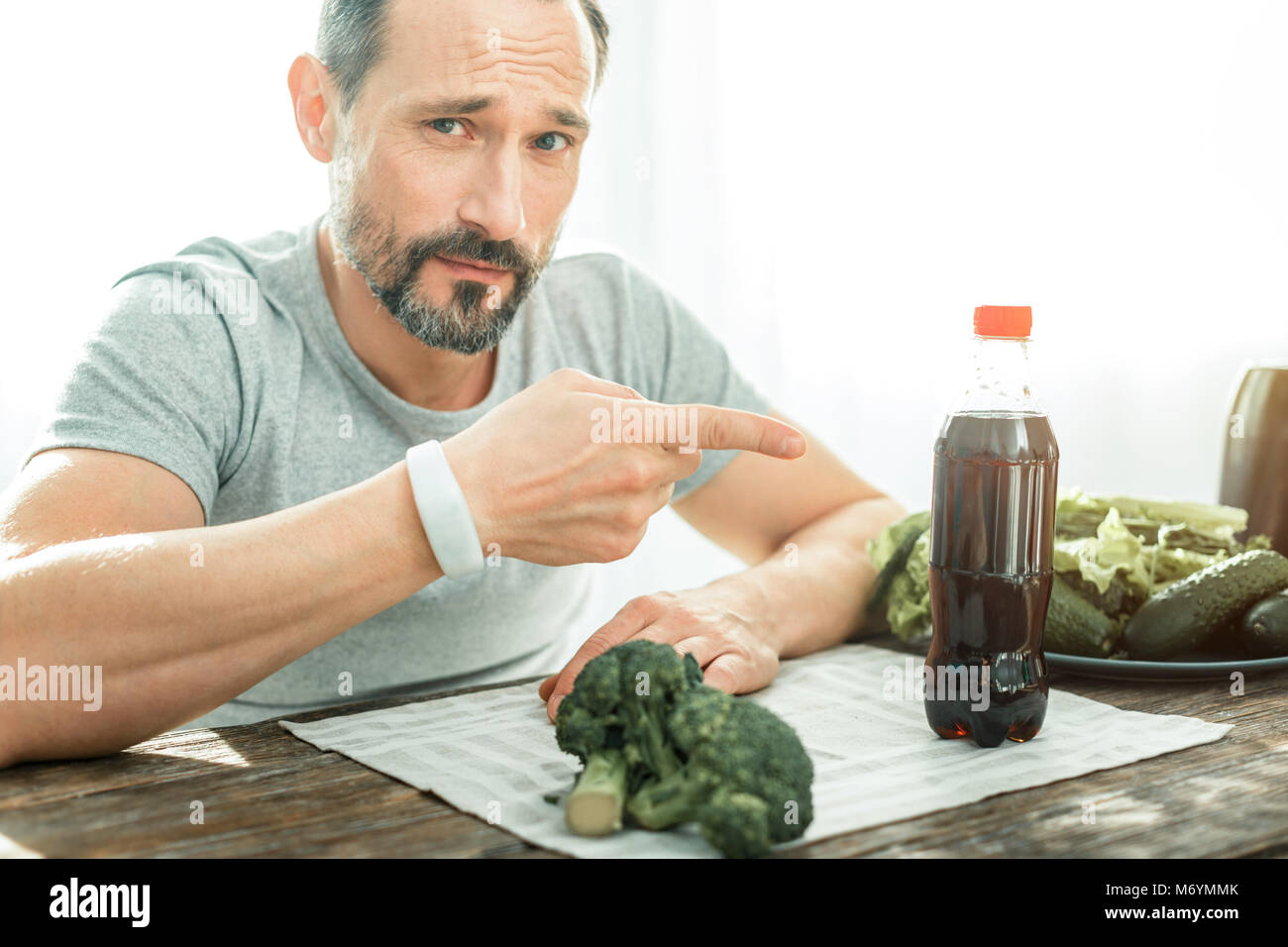 Peinlich mann -Fotos und -Bildmaterial in hoher Auflösung - Seite 2 - Alamy