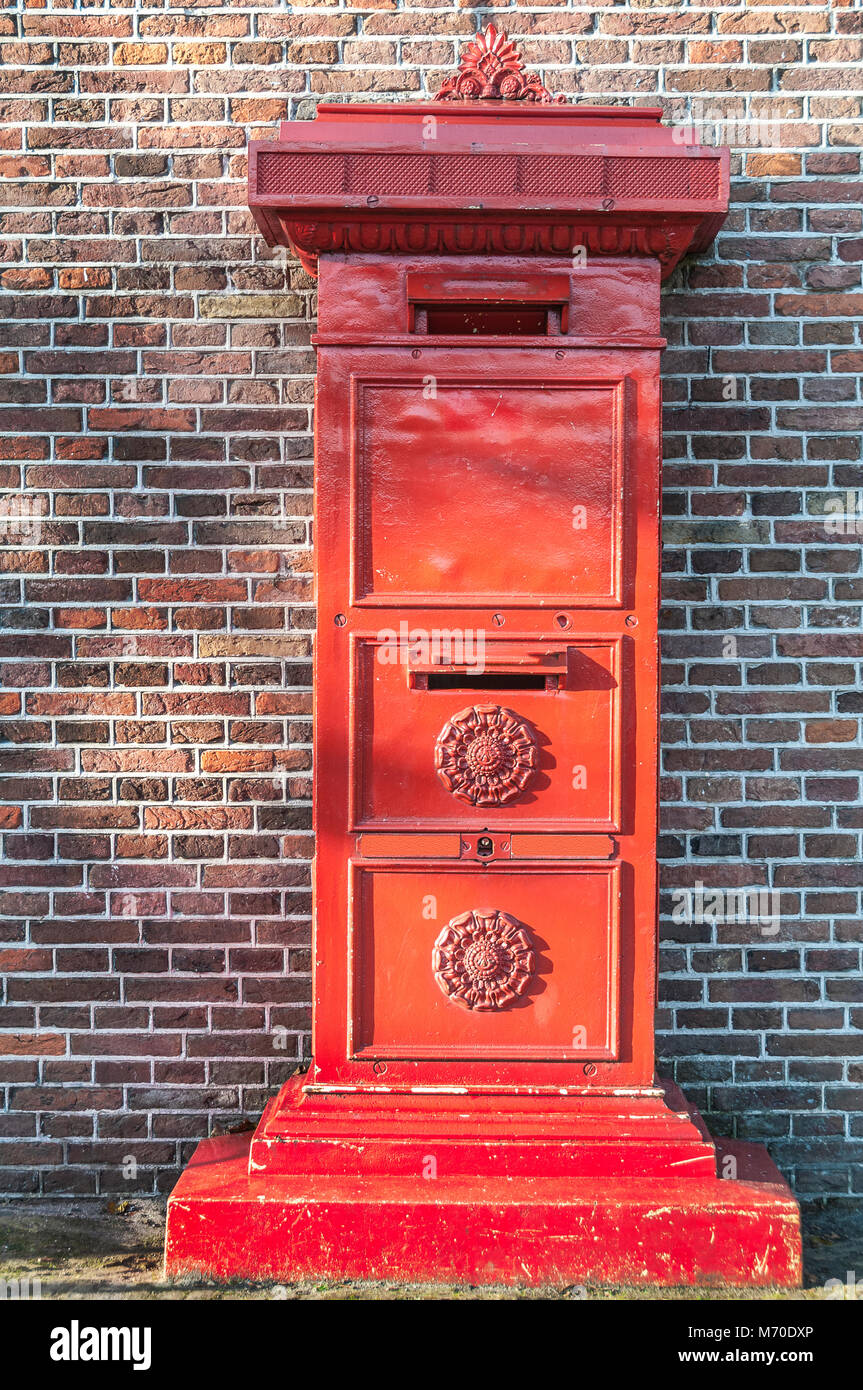 Netherlands post box -Fotos und -Bildmaterial in hoher Auflösung – Alamy