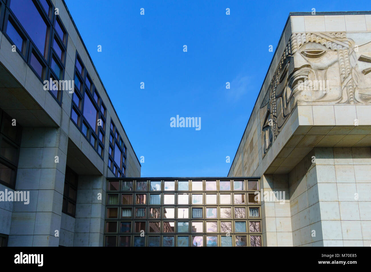 Semper zwei -Fotos und -Bildmaterial in hoher Auflösung – Alamy