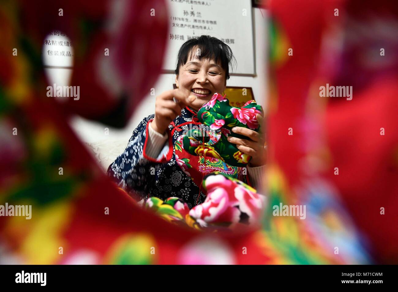 Ji'Nan, der chinesischen Provinz Shandong. 7 Mär, 2018. Sun Xiulan, ein ...