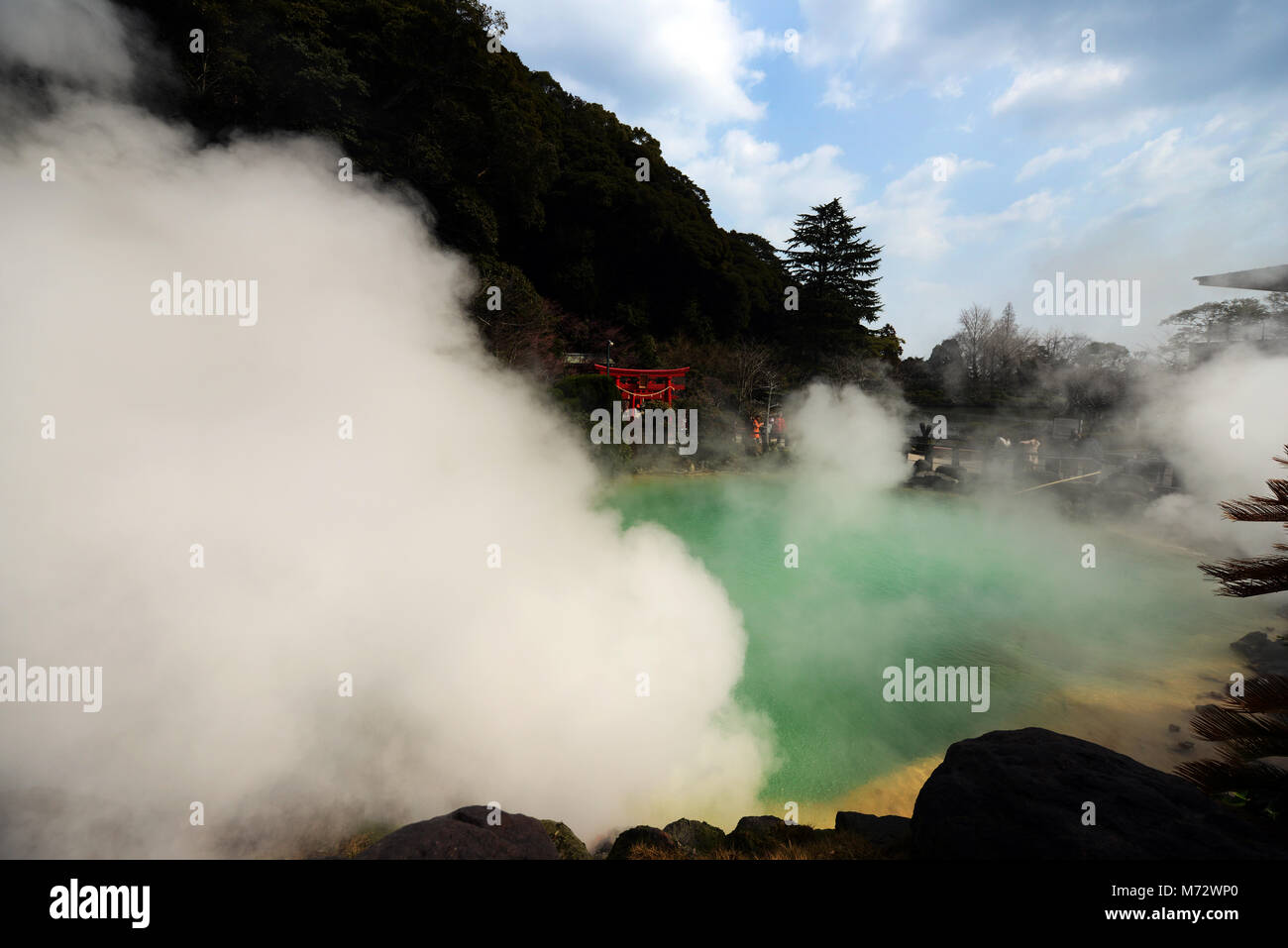 Beppu umi jigoku -Fotos und -Bildmaterial in hoher Auflösung – Alamy